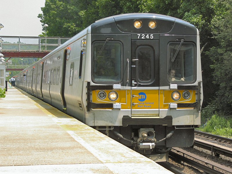 LIRR M7